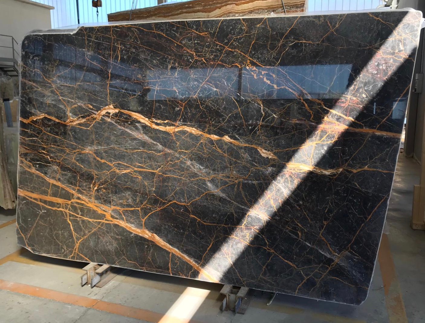 Mabres – Marbre Azur